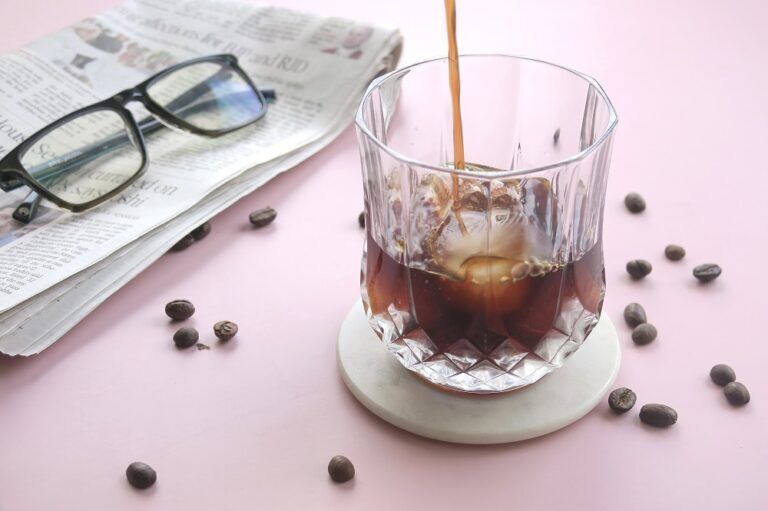 Enjoy Fresh Coffee with the Wonderchef Regalia Machine